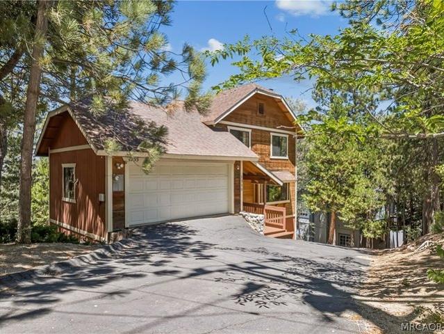 1255 Aleutian Dr, Lake Arrowhead, CA 92352