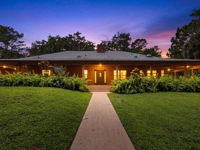 1255 B Rd, Loxahatchee Groves, FL 33470