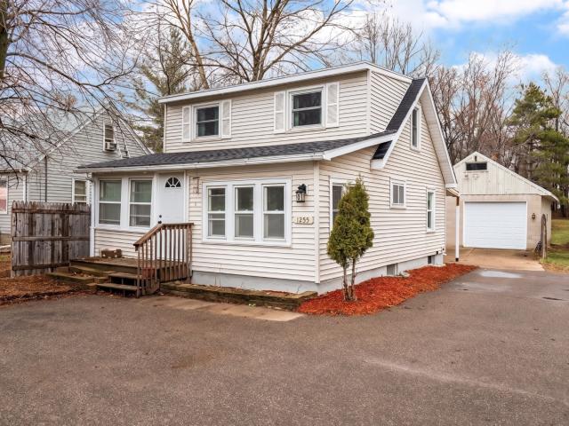 1255 County Rd C E, Maplewood, MN 55109 | MLS #7057 | Compass