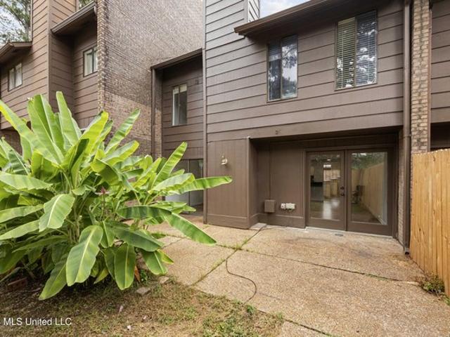 1255 E County Line Rd Apt L6, Jackson, MS 39211