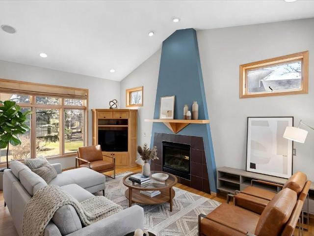 1255 Irvine Drive