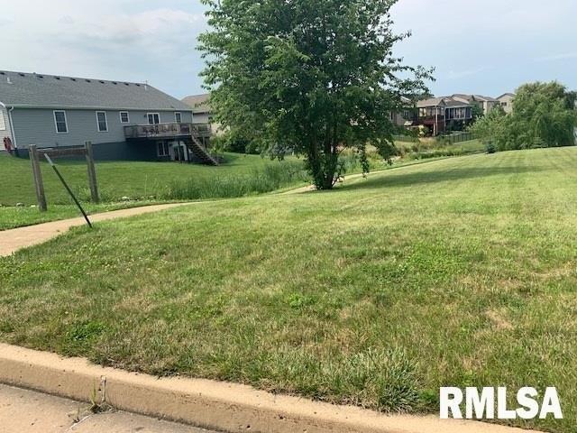 1255 Johanna Dr, Metamora, IL 61548