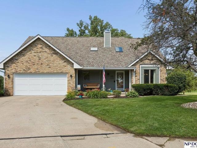 1255 Limerick Rd, Papillion, NE 68046