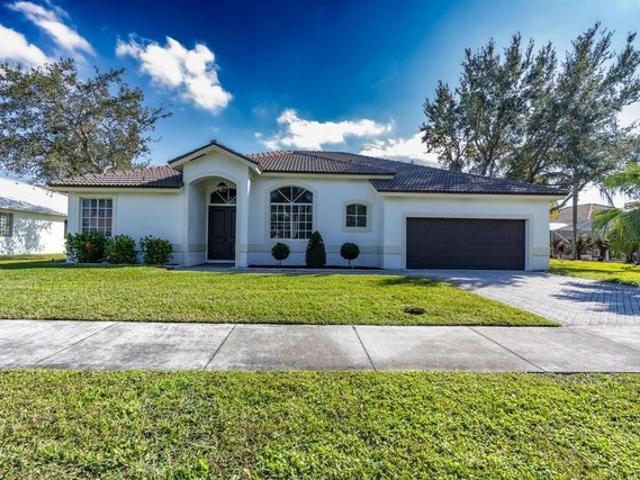 1255 SW Maplewood Dr, Port Saint Lucie, FL 34986
