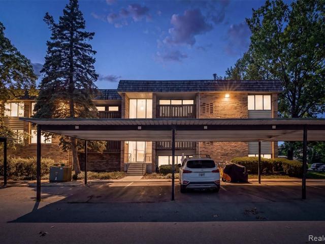 1255 S Maple Road # 101