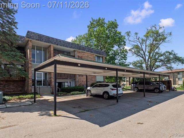 1255 S Maple Rd Apt 101, Ann Arbor, MI 48103