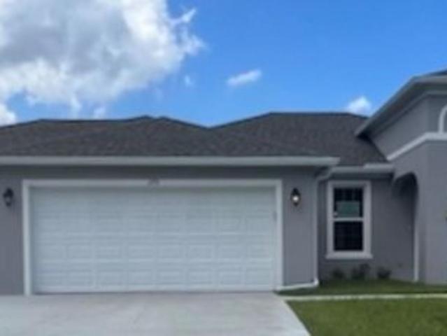 1255 SE Wadsworth St, Palm Bay, FL 32909