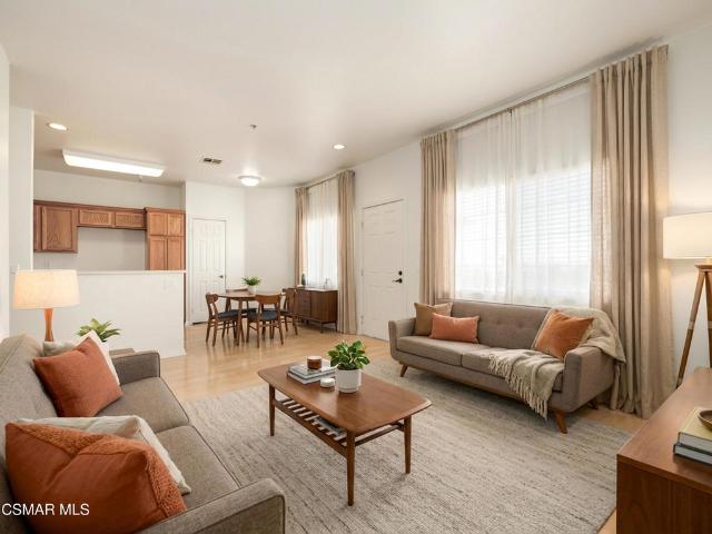 1256 Main St, Unit 10, Ventura, CA 93001 | Compass
