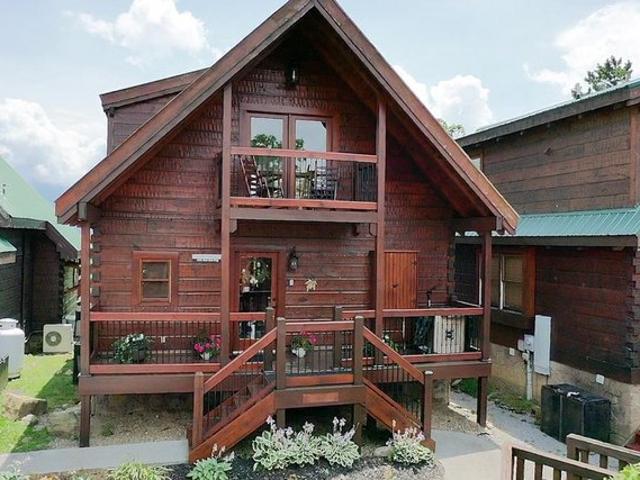 1256 Bear Cub Way, Gatlinburg, TN 37738