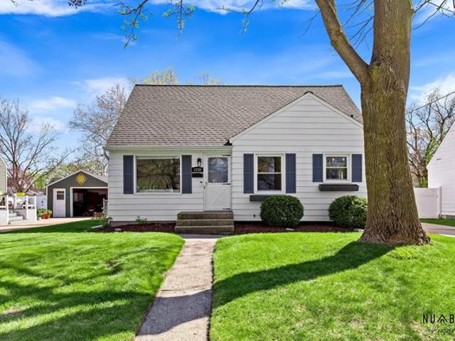 1256 Kelsey St NE, Grand Rapids, MI 49505