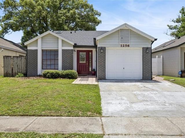 1256 Pin Oak Dr, Apopka, FL 32703