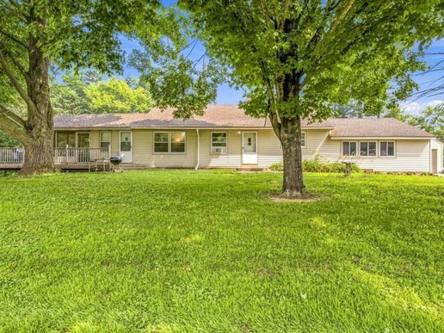 1256 Rice St, Braham, MN 55006