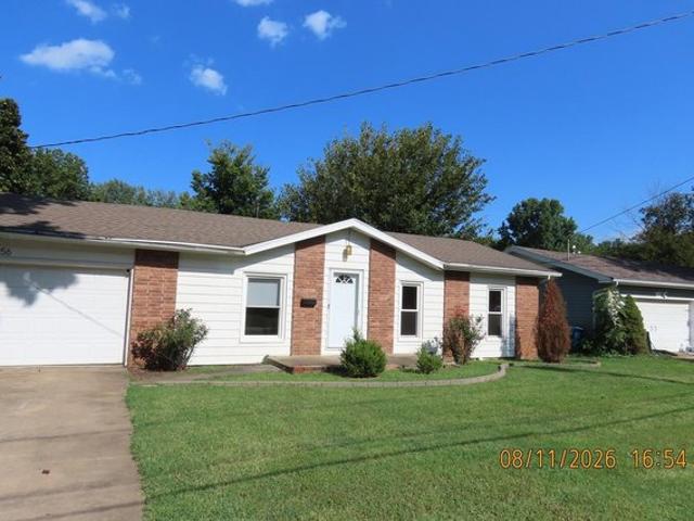 1256 S Meadowview Ave, Springfield, MO 65804