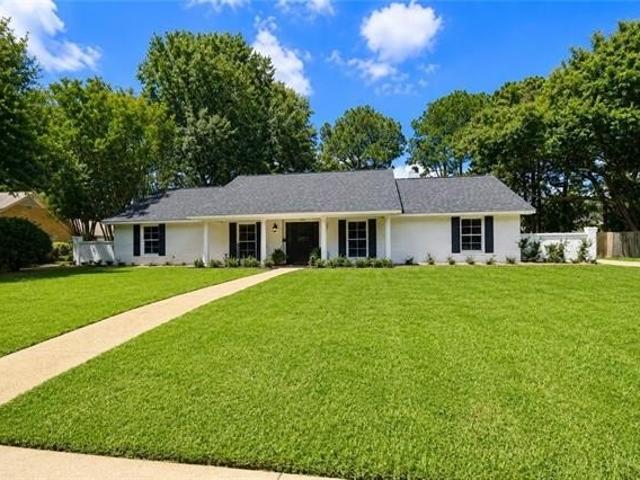1256 Southampton Dr, Alexandria, LA 71303