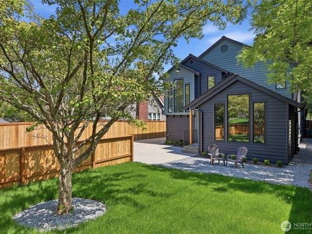 1256 th Ave NE, Seattle, WA 98125