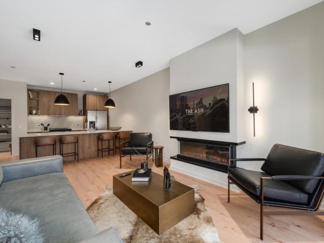 1257 N Ashland Ave, Unit 403, Chicago, IL 60622 | MLS #12639