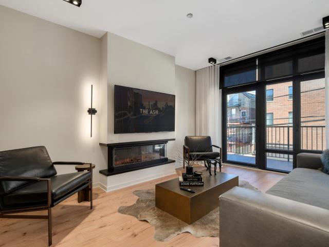 1257 n ashland avenue # 304