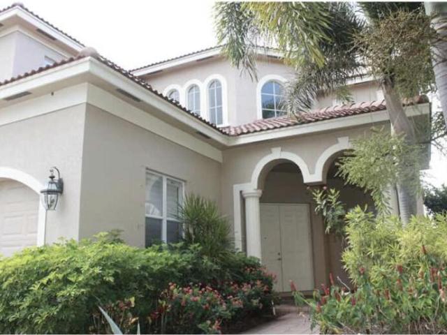 1257 Beacon Cir, Wellington, FL 33414 | MLS #R11169 | Compass