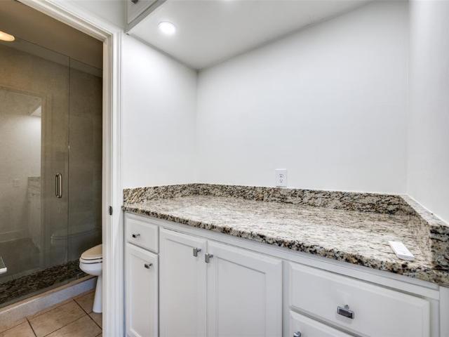 1257 Roaring Springs Rd, Fort Worth, TX 76114 | MLS #21083