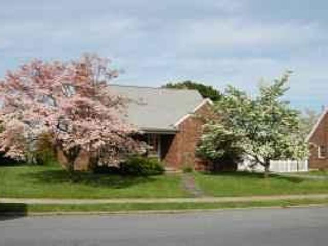1257ft² single cape cod, 4 bdrm Allentown off Fullerton Ave for sale in Allentown, Pennsylvania