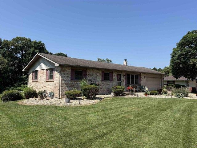 12584 Glen Oak Ln W, Granger, IN 46530