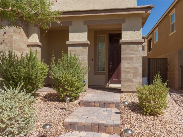 12586 Huckleberry Oak Avenue