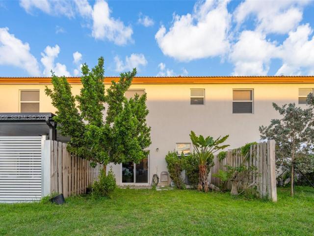 12586 NW 22nd Pl, Miami, FL 33167 | MLS #A12002