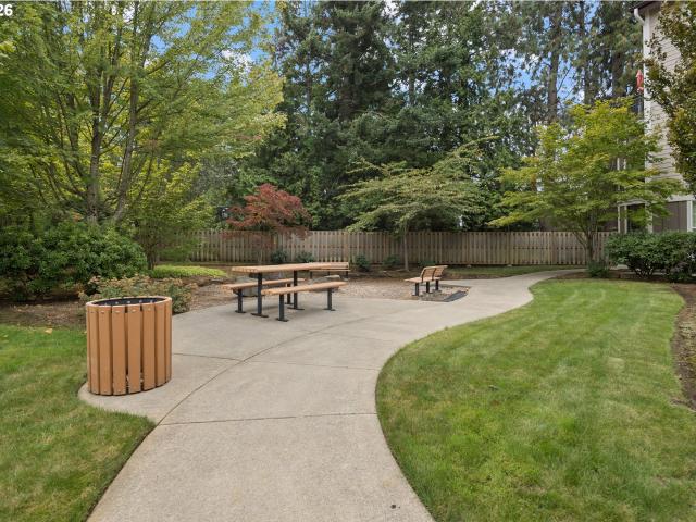 1258 NW Shattuck WAY # 308