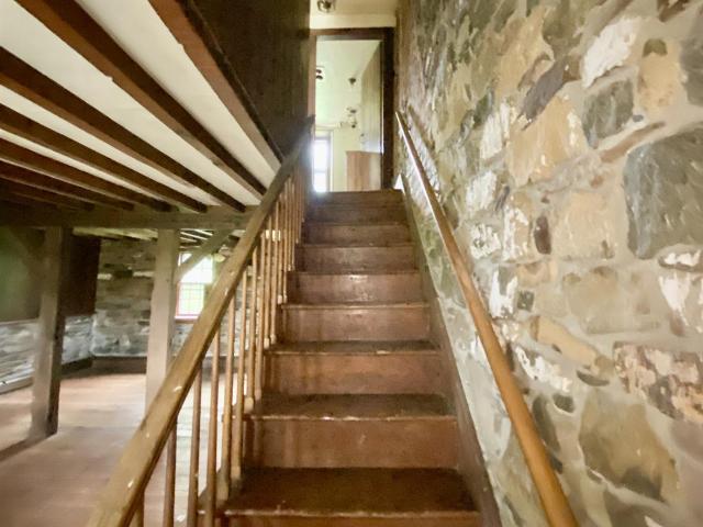 1258 Bear Tavern Road