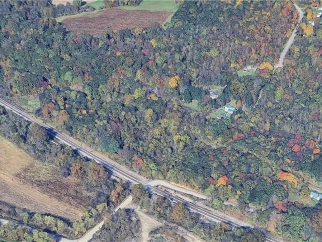 1258 Covert Rd, New Castle, PA 16101