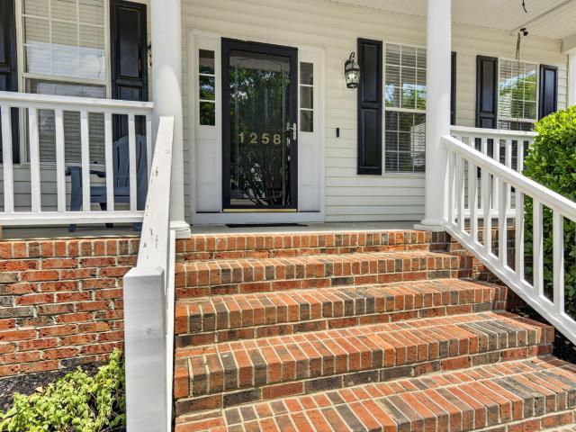1258 Horsham Way