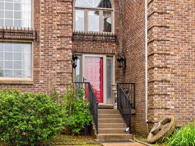 1258 Lexington Road