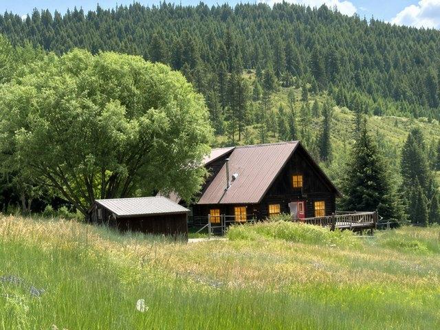 1258 Pingston Creek Rd, Kettle Falls, WA 99141