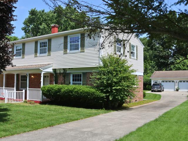 1258 W Country Club Road