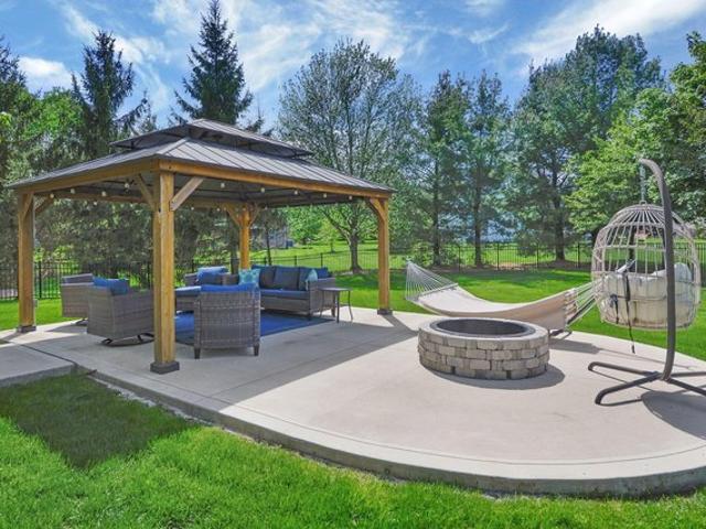 12595 Wildflower Dr, Pickerington, OH 43147