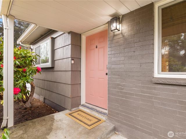 1259 N 173rd St, Shoreline, WA 98133 | MLS #2508 | Compass
