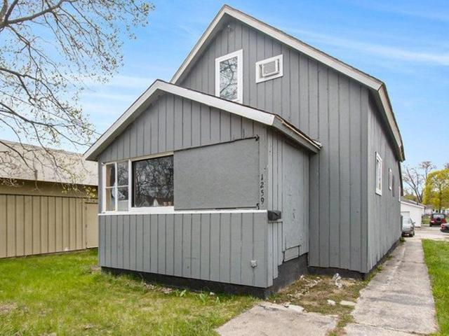 1259 E Apple Ave, Muskegon, MI 49442