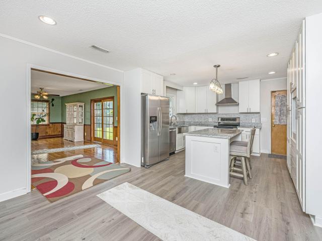 1259 Robin Road