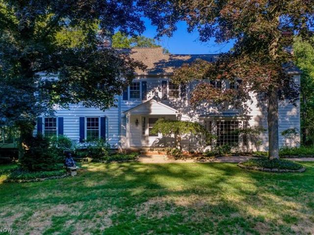 1259 W Hill Dr, Gates Mills, OH 44040