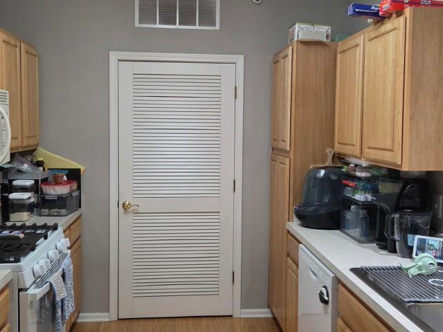 1259 W Lake Street # 206