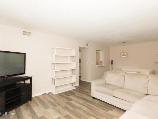 1259 Westlynne Way APT 4