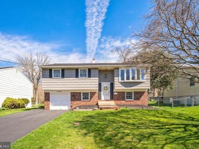 1259 Whittier Ave, Bensalem, PA 19020