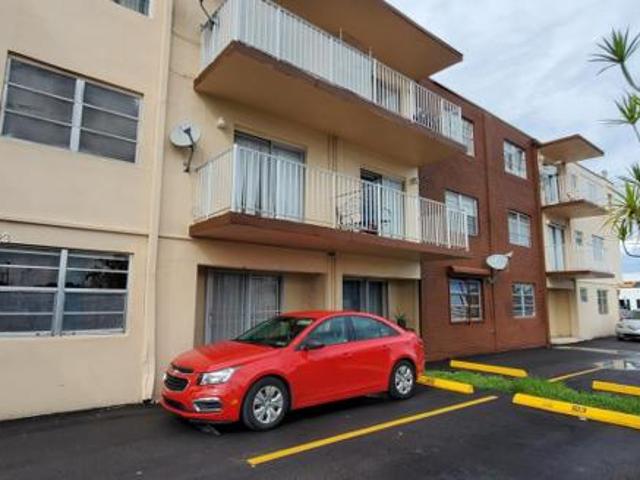 12500 5th Ave NE #101, North Miami, FL 33161