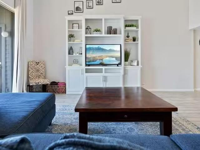 12500 Building D UNIT 335 Melville Drive 3