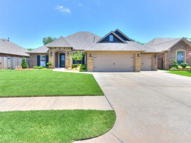 12500 Heathfield Ln, Oklahoma City, OK 73173