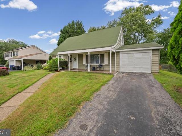 12502 Killian Lane