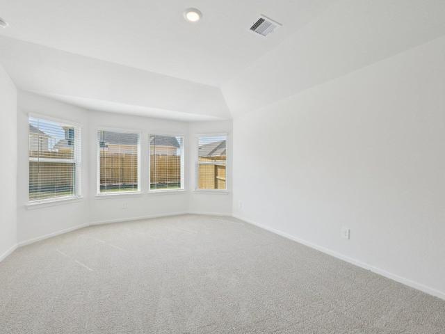12504 Saint Thomas Dr