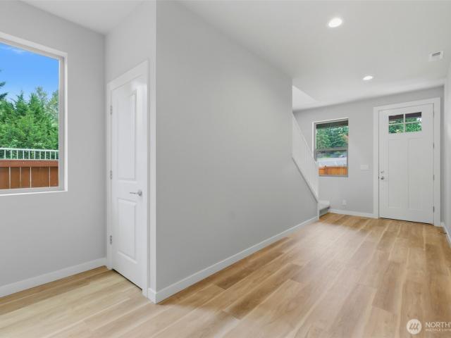 12504 SE 256th Pl, Unit 9, Kent, WA 98030 | MLS #2547