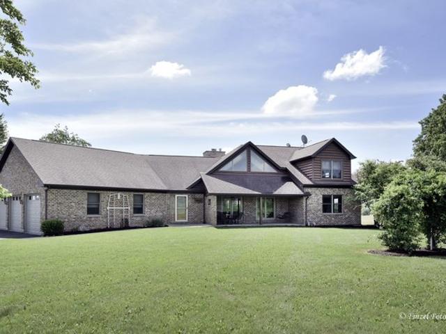 12505 Beaverton Rd, Poplar Grove, IL 61065