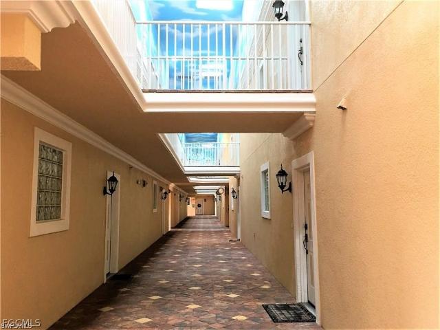 12505 McGregor Blvd, Unit 104B, Fort Myers, FL 33919 | MLS #2026006 | Compass